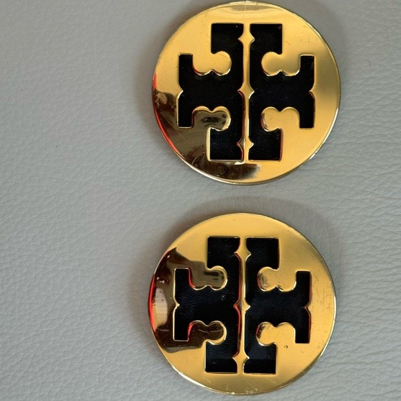 Tory Burch | Other | Tory Burch Shoe Emblem From A Flats | Poshmark